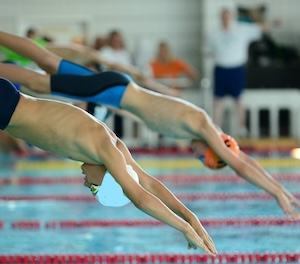 Swim School: Key Differences from Swimming Clubs - Blue Wave Swim